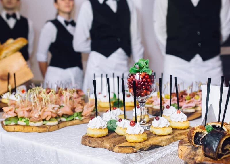  Qu Incluye Un Servicio De Catering En Barcelona Dini Catering
